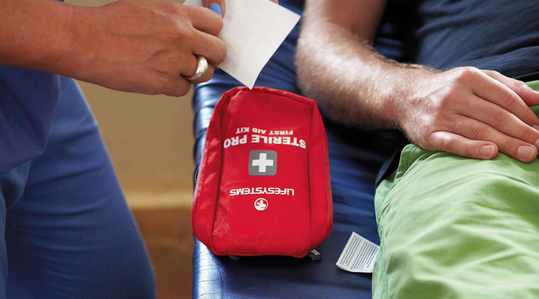 Travel Kits | Travel First Aid Kit | Lifeventure